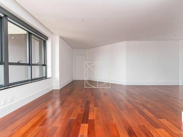 Apartamento com 3 suítes, à venda R$ 8.100.000 Água Verde Curitiba/PR