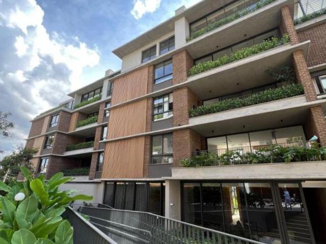 Apartamento com 3 suítes amplas varanda c/ churrasqueira 3 vagas 221m² Cabral