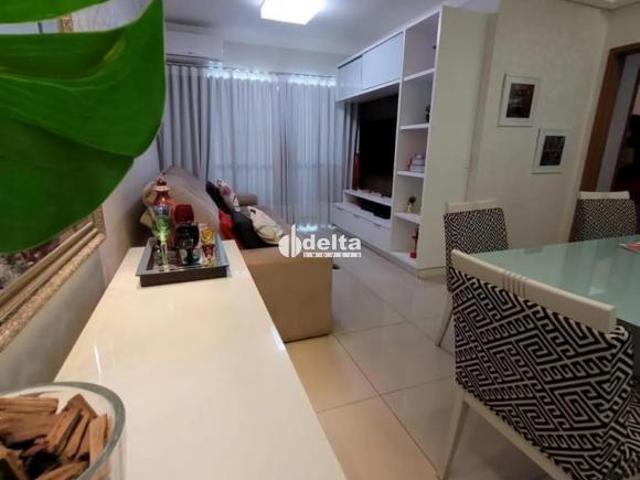 Apartamento com 3 suítes disponível para venda no bairro Centro em Uberlândia MG