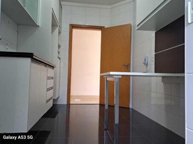 Apartamento com 3 suites e 122 m² à venda em Tamboré