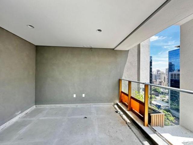 Apartamento com 3 Suítes e 2 Vagas em Itaim Bibi