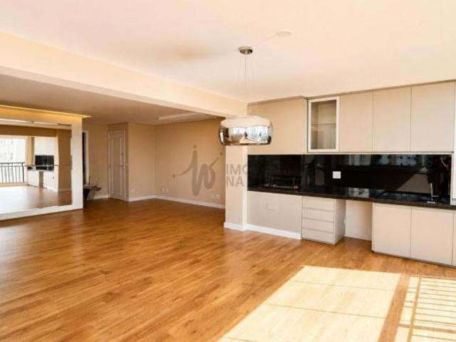 Apartamento com 3 suítes e 3 vagas de garagem no melhor do Klabin