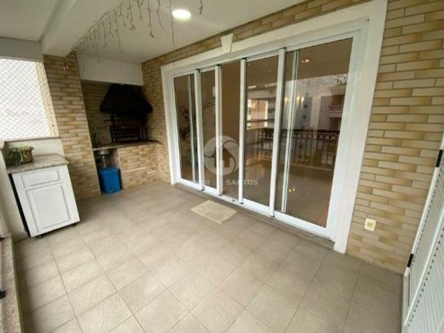 Apartamento com 3 suítes e lazer Gonzaga Santos