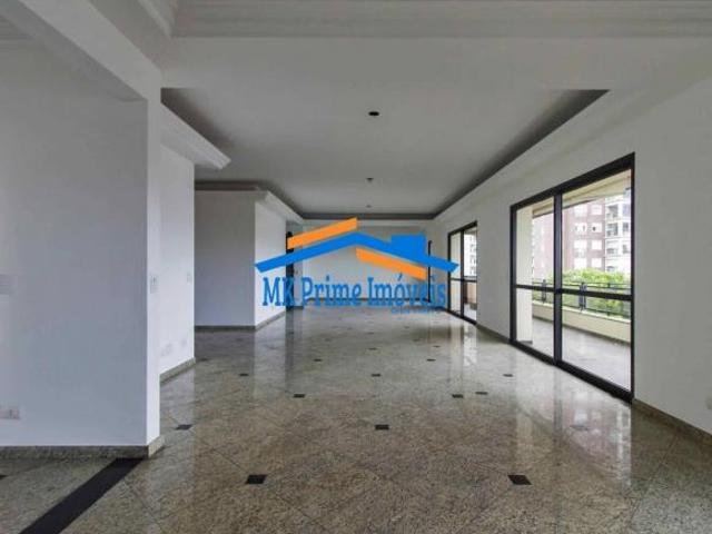 Apartamento com 3 suítes Edifício Green Garden Região da Aclimação