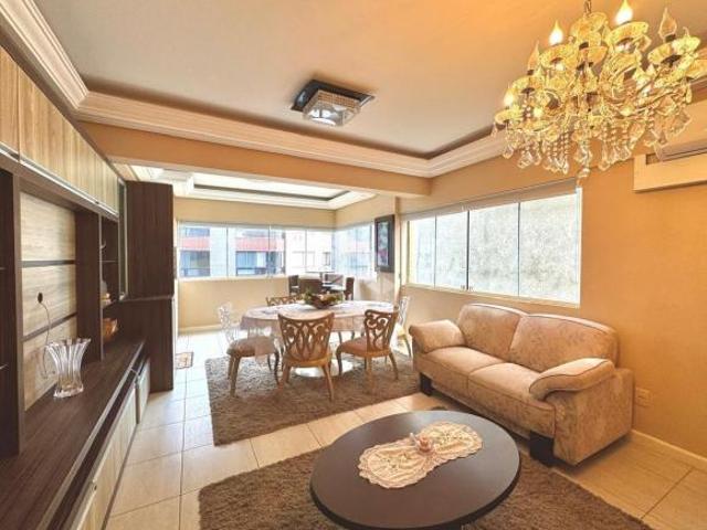 Apartamento com 3 suítes mobiliado com box/vaga de garagem no Centro de Capão da