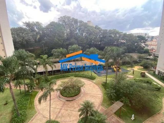 Apartamento com 3 suítes no Condomínio Collina