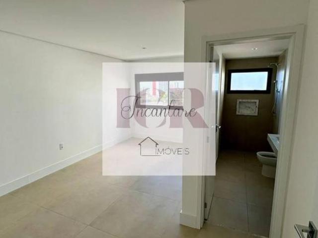 Apartamento com 3 suítes no Campolim