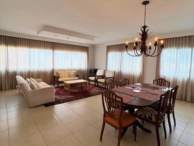 Apartamento com 3 suítes no centro à venda Campo Grande