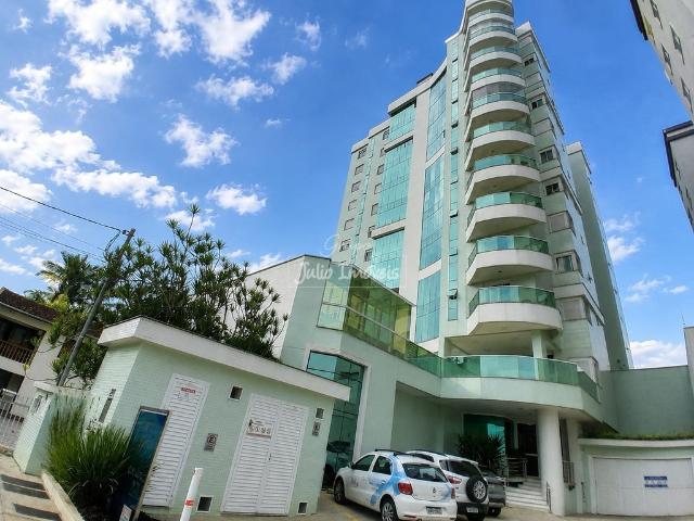 Apartamento com 3 suítes no Centro em Brusque