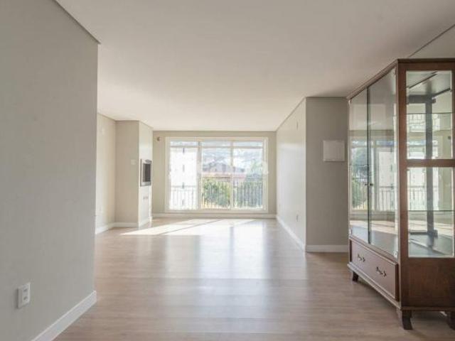 APARTAMENTO COM 3 SUITES NO AIRE GRAMADO
