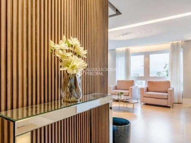 APARTAMENTO COM 3 SUÍTES NO BAIRRO RIO BRANCO