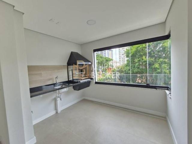 Apartamento com 3 suítes no Bairro Vila Ema em São José dos Campos