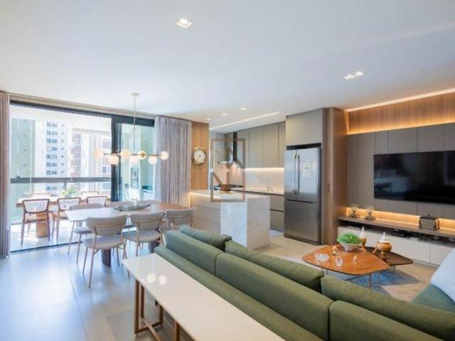 Apartamento com 3 Suítes no Bigorrilho!