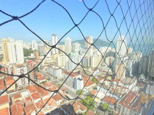 Apartamento com 3 suites no Embaré proximo a praia com lazer completo