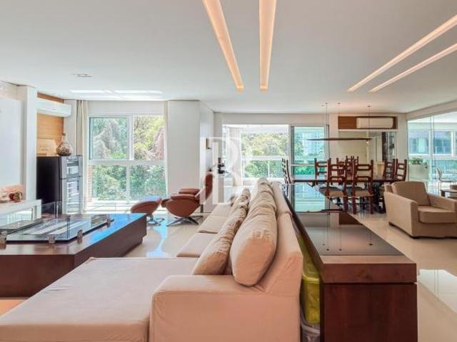 APARTAMENTO COM 3 SUÍTES NO ECOVILLE – CONDOMÍNIO CLUBE | EDIFÍCIO MAJESTIC