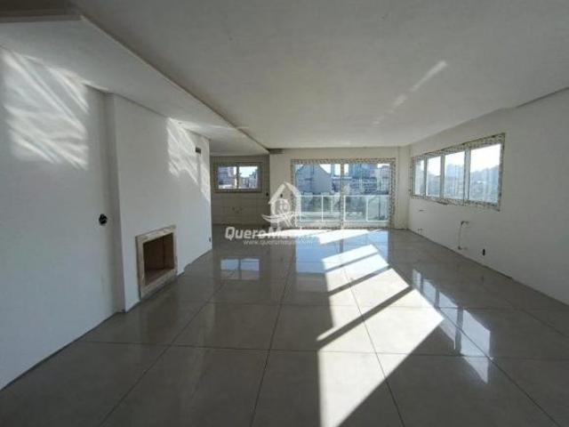 Apartamento com 3 suítes no Exposição