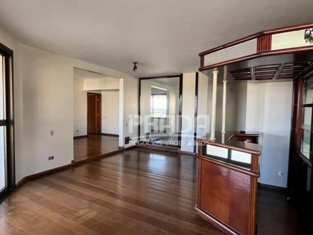 Apartamento com 3 suítes no Osvaldo Rezende