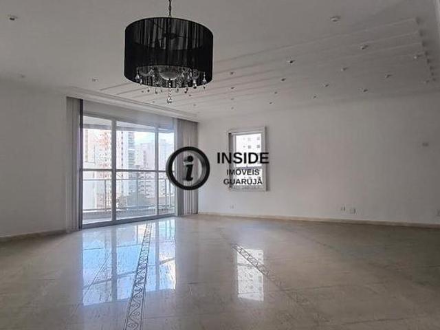 Apartamento com 3 suítes na praia de pitangueiras