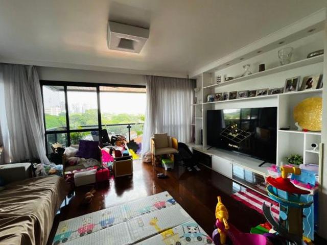Apartamento com 3 suítes na zona oeste de São Paulo