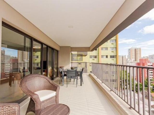 Apartamento com 3 suítes para venda na Vila Mariana