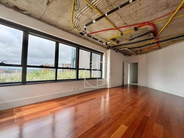 Apartamento com 3 suítes R$ 8.764.893,13 Água Verde Curitiba/PR