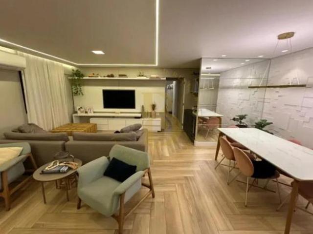 Apartamento com 3 suites reformado na Vila Mascote