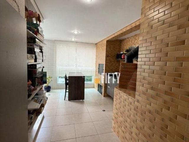 Apartamento com 3 suítes/Churrasqueira/4 vagas/Condomínio Clube/Quadra de Tênis à venda, 196 m² Ca
