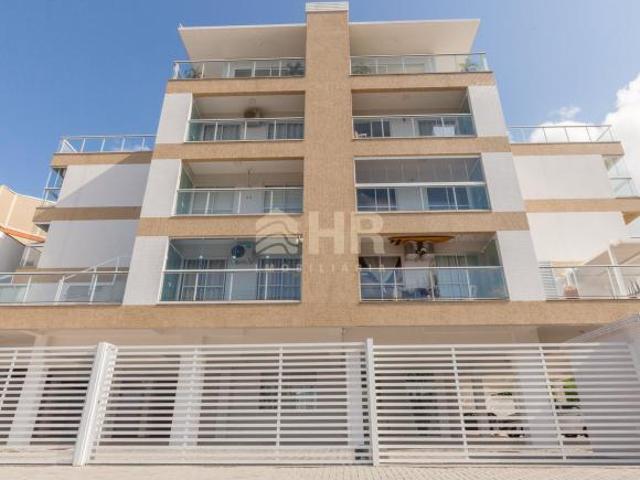 Apartamento com 01 dormitório e 01 vaga de garagem