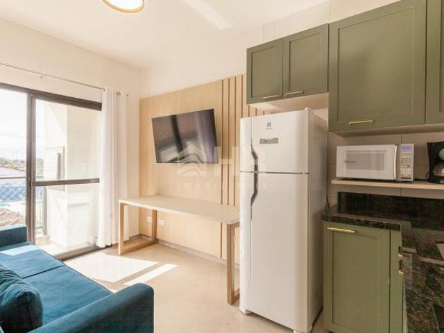 Apartamento com 02 domitórios e 01 vaga de garagem
