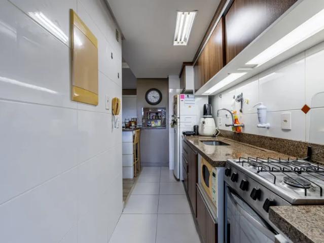 Apartamento com 02 dormitórios no Santa Cecília!
