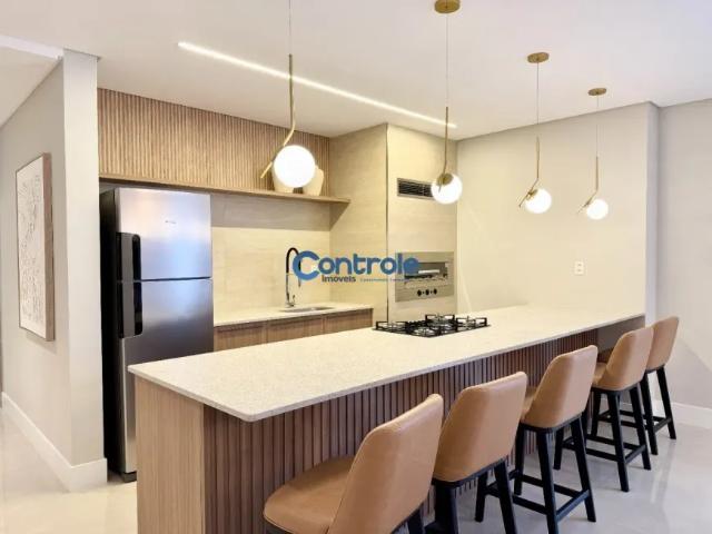 Apartamento com 02 dormitÃ³rios, sendo 01 suÃte no Kobrasol