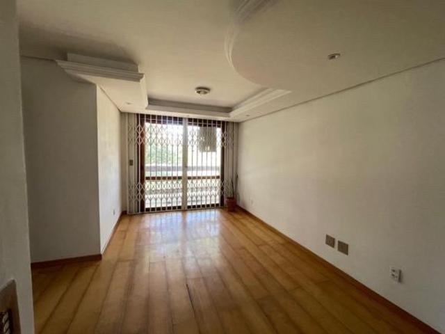 Apartamento com 02 dormitórios, 01 suíte, 74,53m2 privativos e 02 vagas de garagem cobertas!