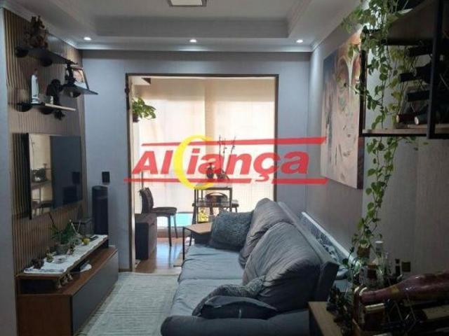 APARTAMENTO COM 02 DORMITORIOS 1 SUITE