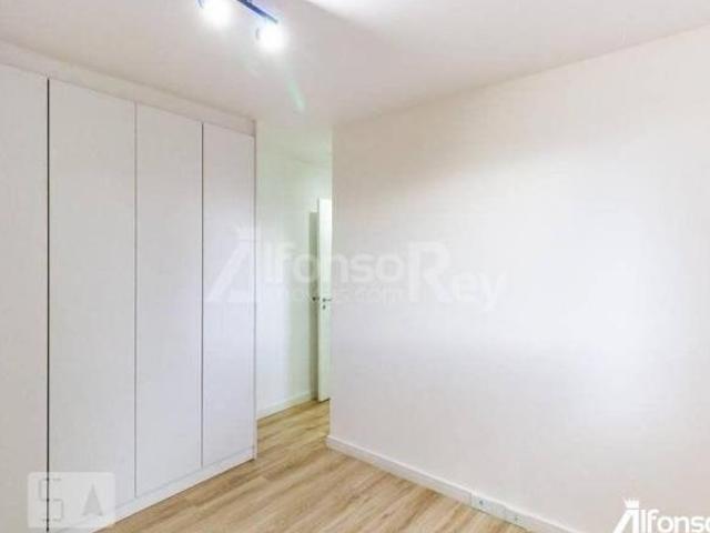Apartamento com 02 dormitórios