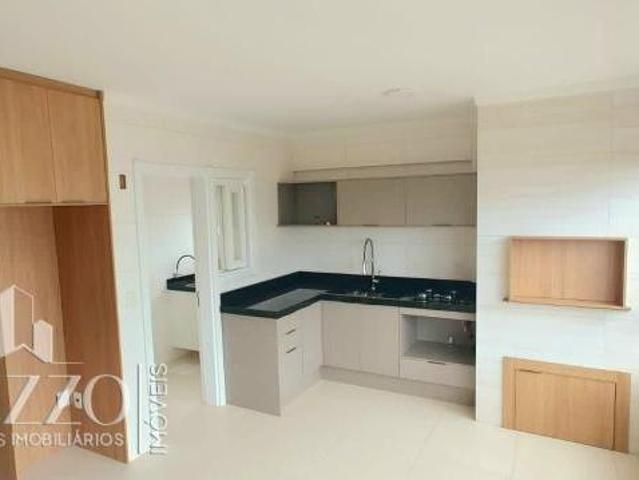 Apartamento com 02 dormitórios