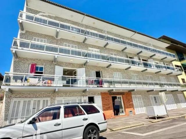 Apartamento com 02 dormitórios