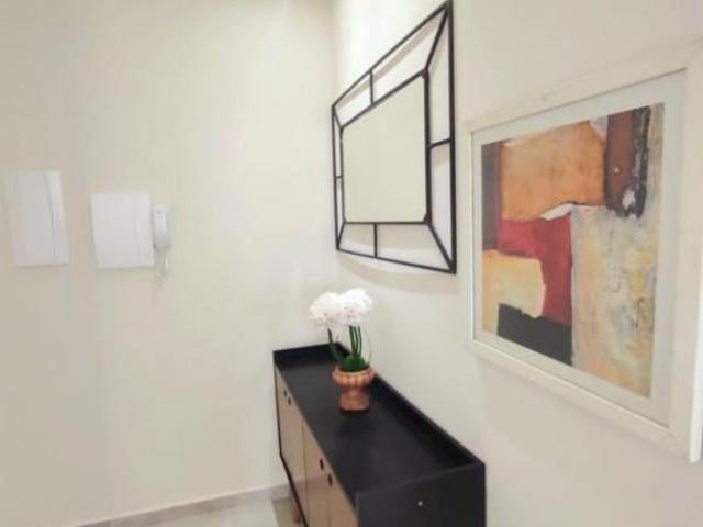 Apartamento com 02 dormitórios