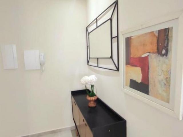 Apartamento com 02 dormitórios