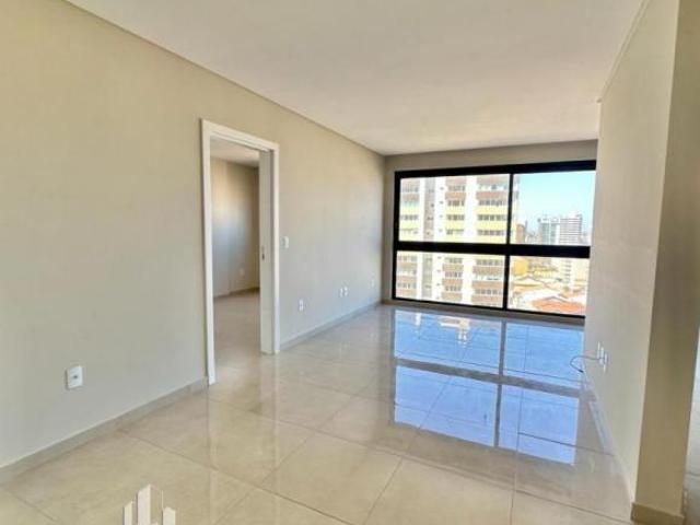 Apartamento com 02 dormitórios