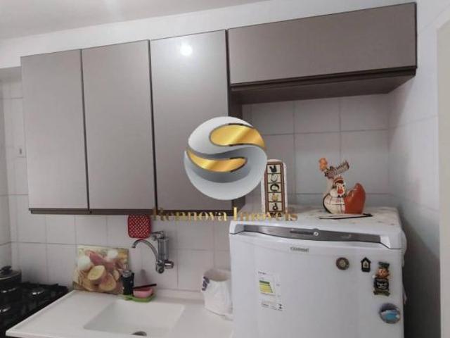 Apartamento com 02 dormitórios com sacada