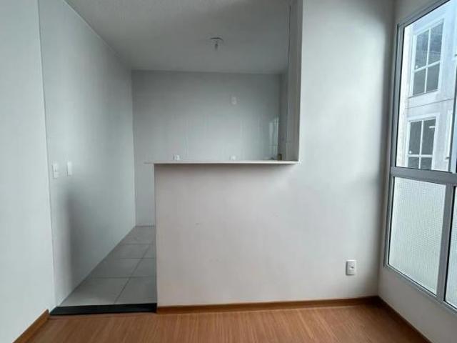 Apartamento com 02 dormitórios com vaga