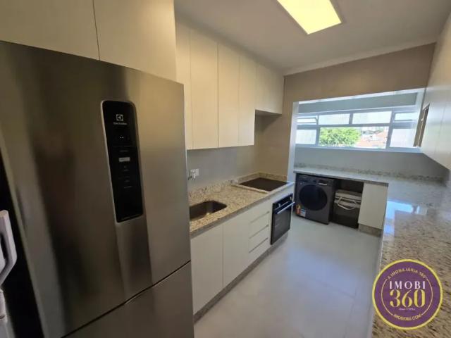Apartamento com 02 dormitórios com 01 vaga de garagem na Vila Gomes Cardim