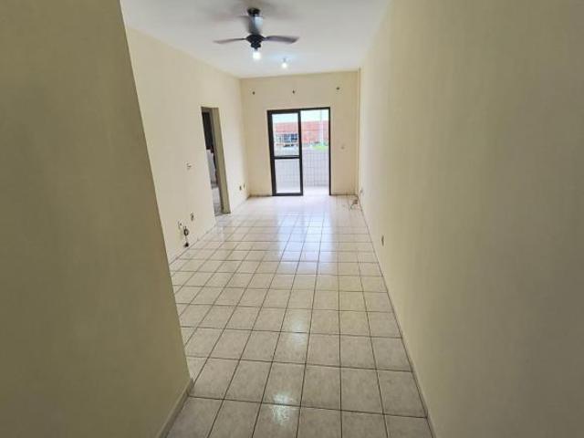 Apartamento com 02 dormitórios, á 300 metros da praia no Caiçara!