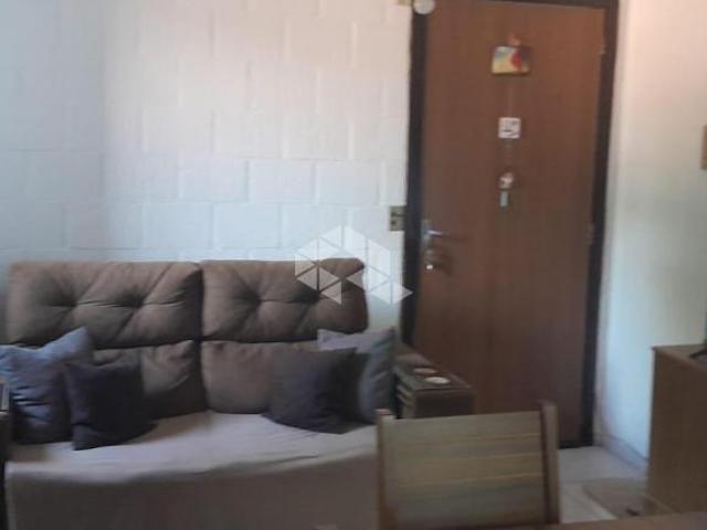 Apartamento com 02 dormitórios bairro Campo Novo