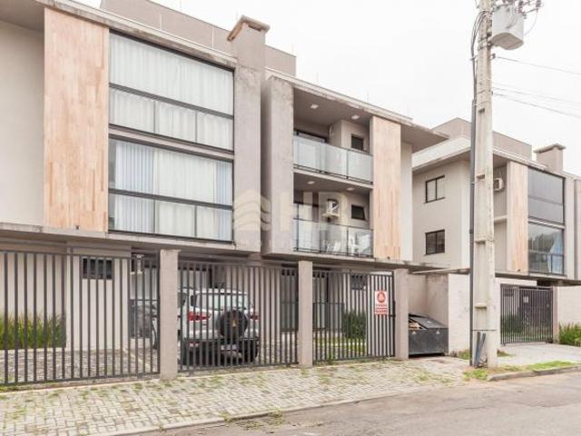 Apartamento com 02 dormitórios e 01 vaga de garage
