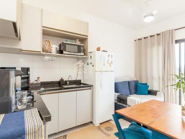 Apartamento com 02 dormitórios e 02 vagas de garag