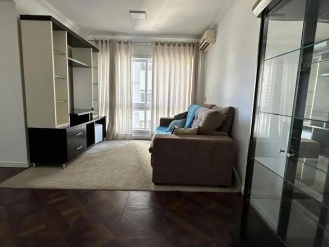 Apartamento com 02 dormitórios e vaga de garagem escriturada