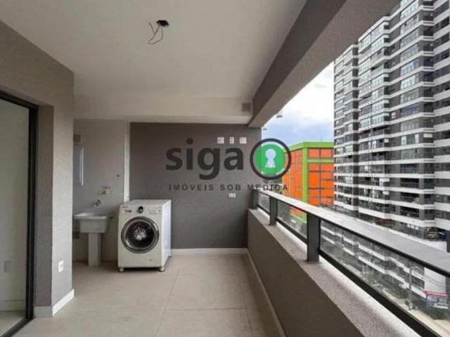Apartamento com 02 dormitórios no Campo Belo