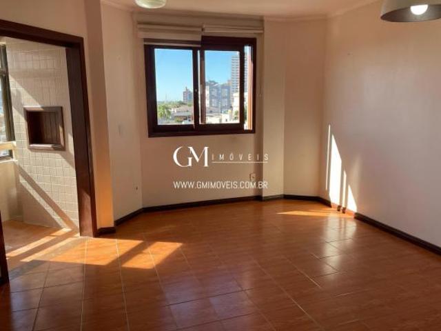 Apartamento com 02 dormitórios no Centro de Torres RS
