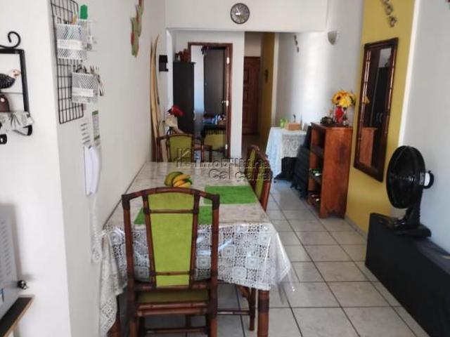Apartamento com 02 dormitórios, no Centro do Caiçara, agende sua visita!
